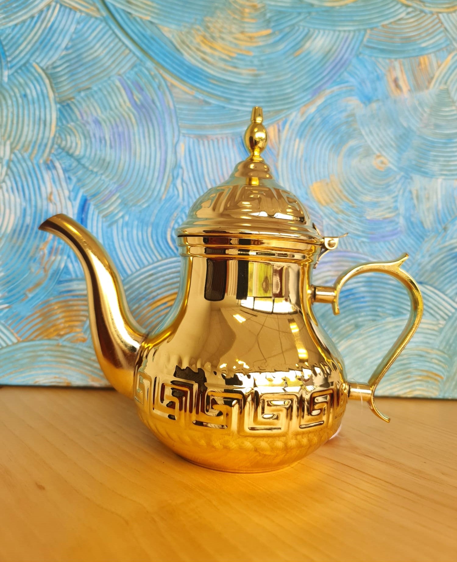 Théière dorée 1.2L - versas horizontal - Bella Home